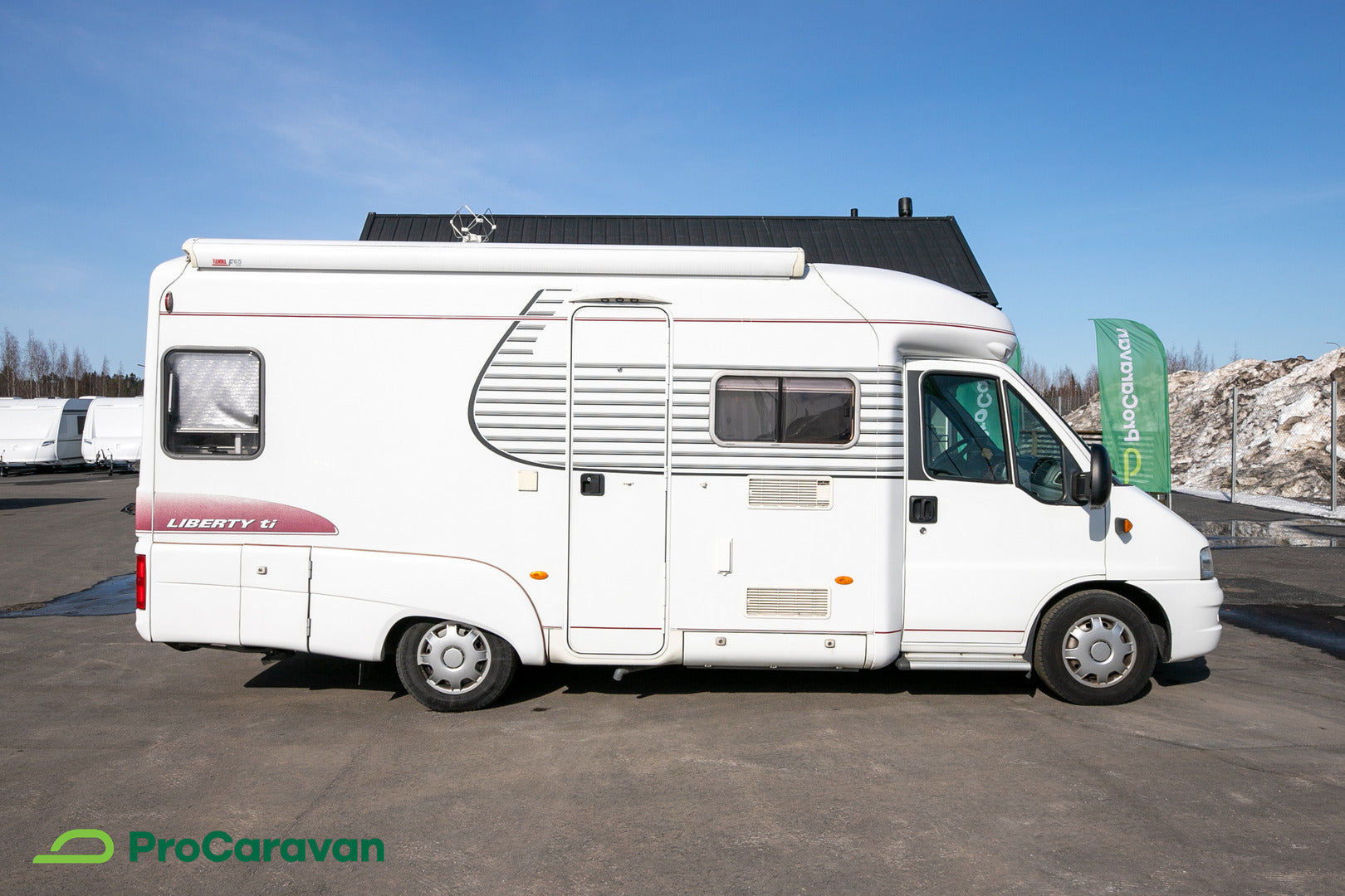 LMC LIBERTY TI 6000 | ALDE, Webasto – Procaravan.fi